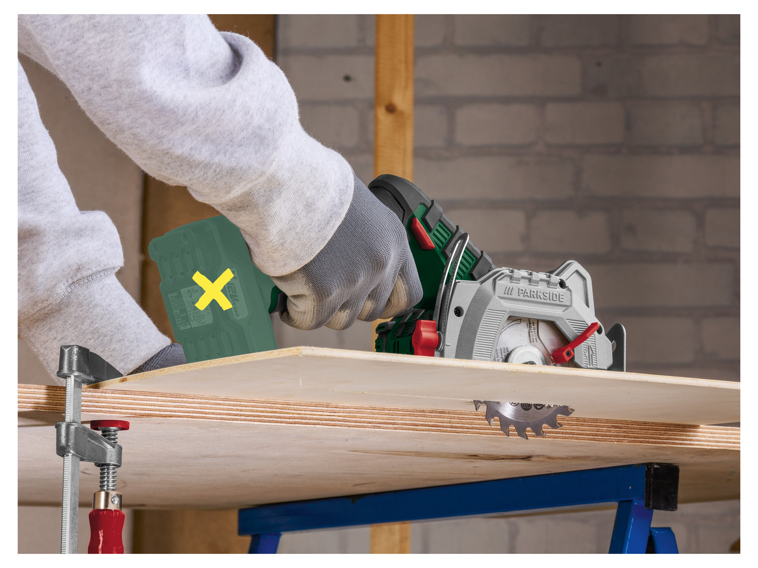 Scie circulaire sans fil 12 V PARKSIDE® PHKSA12 Scie circulaire sans fil 12 V PARKSIDE® PHKSA12